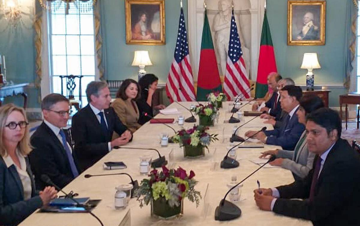 বাংলাদেশে সব দলের অংশগ্রহণে গ্রহণযোগ্য নির্বাচন দেখতে মুখিয়ে আছে বিশ্ব