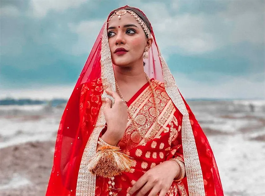 ‘ফুলবউ’ হয়ে আসছেন মাহি