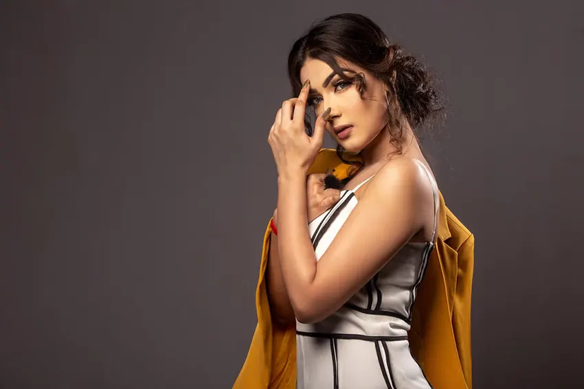 প্রচারণায় সরব মাহি