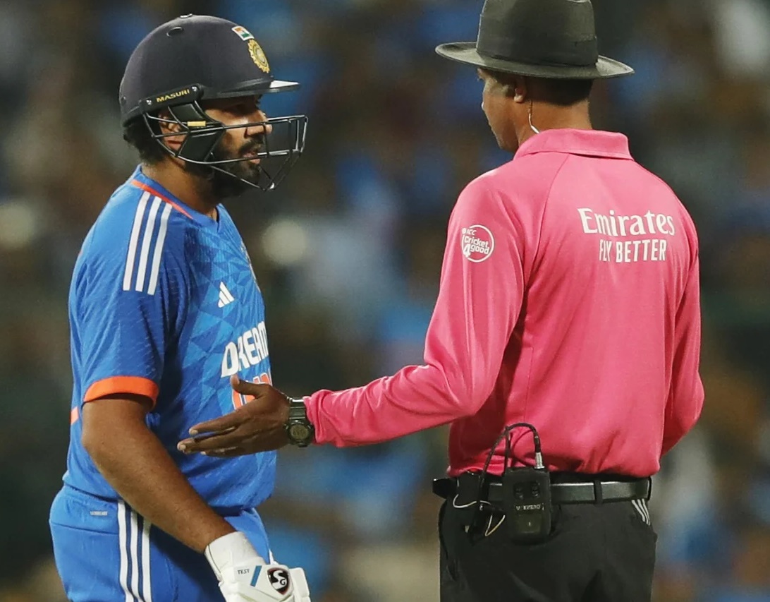 দ্বিতীয় সুপার ওভারে রোহিতের ‘অবৈধ’ ব্যাটিংয়ে হার আফগানিস্তানের